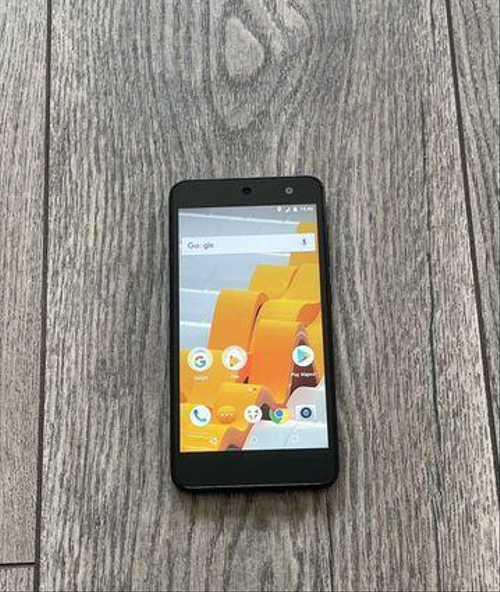 Телефон Wileyfox Swift