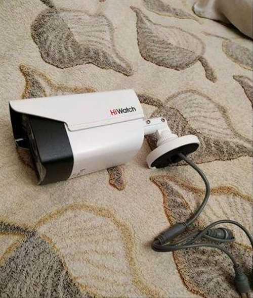 Видеокамера Hiwatch DS-T220S(B) 6мм
