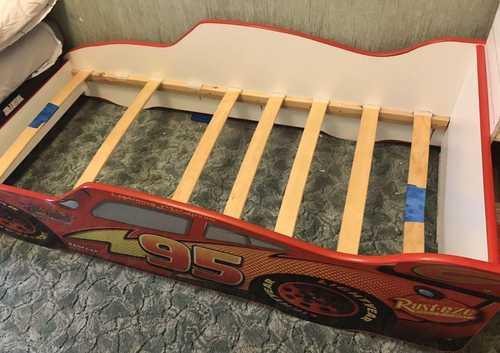 Кровать машинка