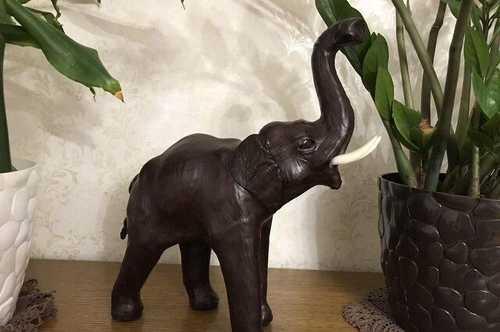 Статуэтка фигурка слона из кожи