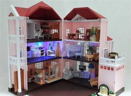 Кукольный домик со светом + много мебели