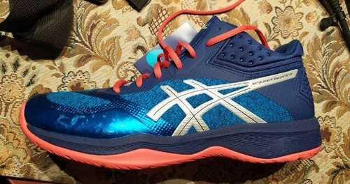 Кроссовки Asics (волейбольные)