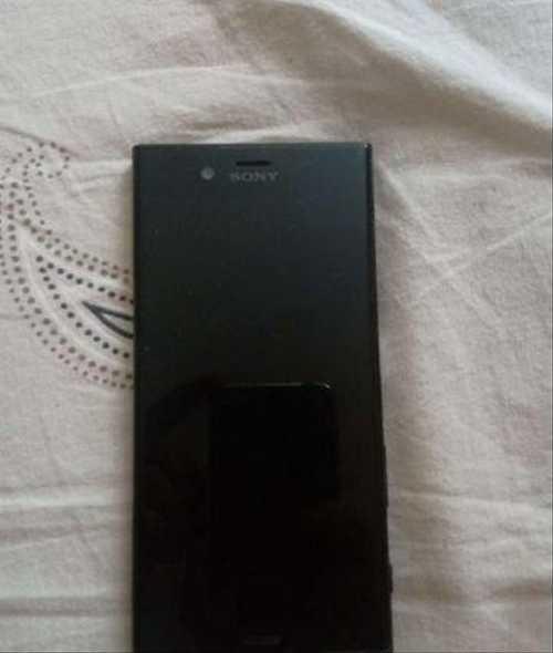 Телефон Sony Xperia XZ (F8332)