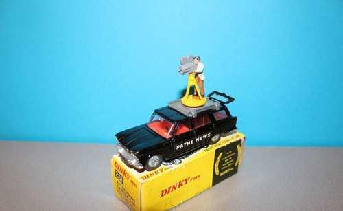 Dinky Toys N 281-H - Fiat 2300 "Сamera Car"