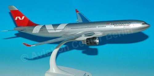 Модель самолета Airbus A 330-300 Nordwind 1/200 he