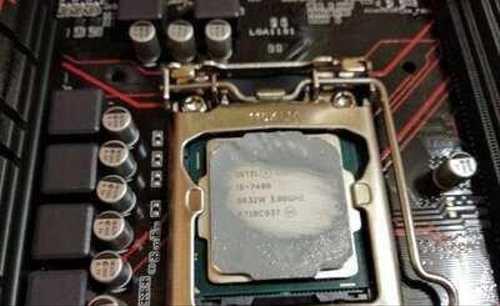 Intel core i5 7400 + asrock b250m