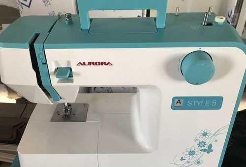 Швейная машина Aurora style 5 (на запчасти )
