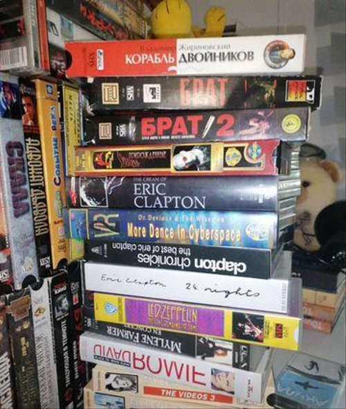 VHS Видеокассеты с фильмами + музыкальные