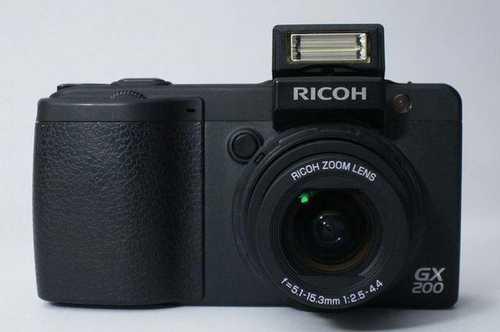 Ricoh GX200 компактный фотоаппарат