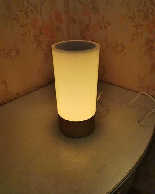 Прикроватная лампа Yeelight Xiaomi Bedside Lamp
