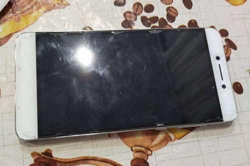 Телефон LeRee le 3