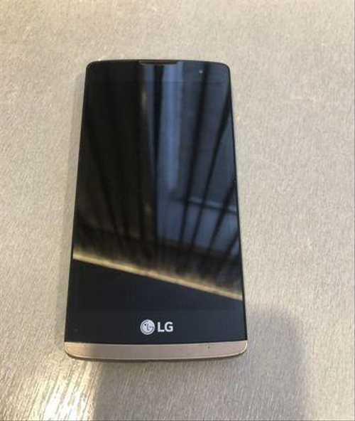 Продам телефон LG leon