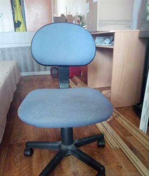Продаю компьюторный стул