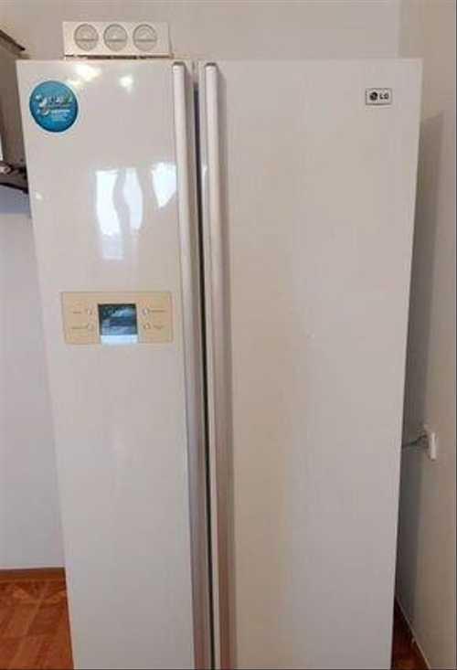 Холодильник двухдверный lg