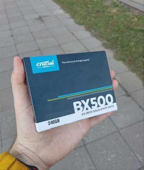 SSD диск crucial 240 GB новый