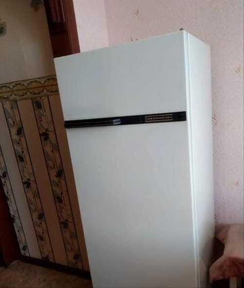 Холодильник и телевизор б/у