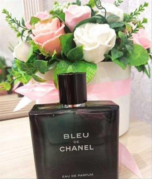 Флакон от парфюма Bleu de Chanel