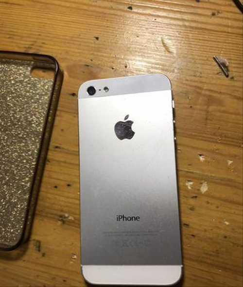 Телефон iPhone5