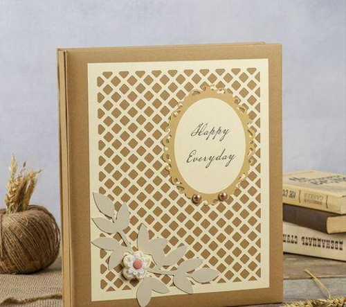 Фотоальбом на 100 фото 13х18 см "Белоснежный цветок и сетка" 32,5х27,5х4 см