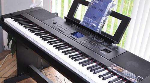 Цифровое пианино yamaha DGX-660 новое