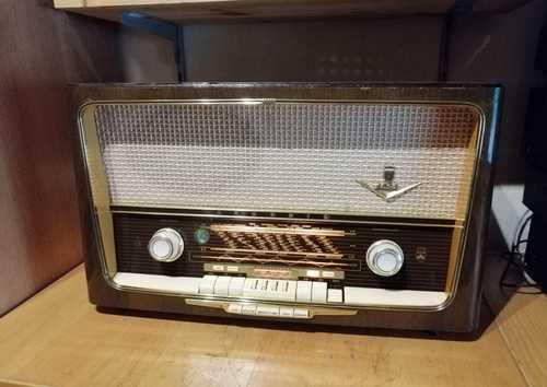 Grundig 4097 ламповый радиоприемник