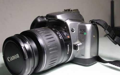 Плёночный зеркальный фотоаппарат Canon EOS 3000V