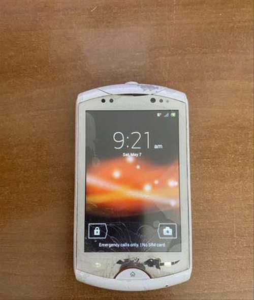 Sony Ericsson WT19i