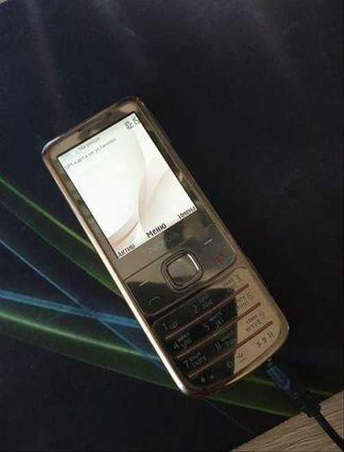 Телефон Nokia 6700 Gold