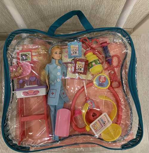 Медицинский набор с куклой