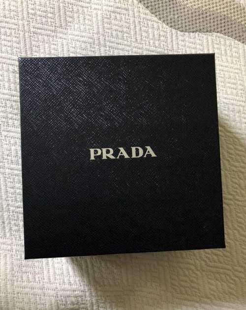 Коробка Prada