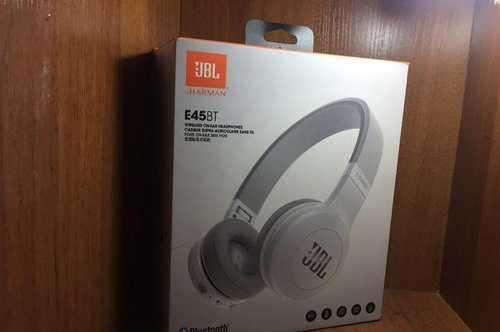 JBL E45BT