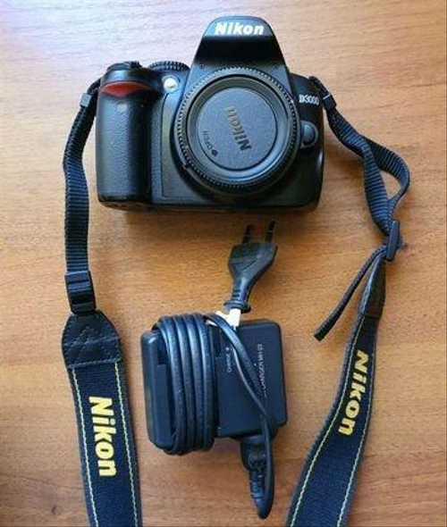 Nikon D3000