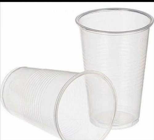 Одноразовые пластиковые стаканы