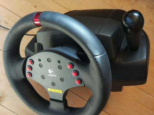 Logitech momo racing 900. Коробка Logitech Momo. Руль Логитек 90 градусов. Расположение кнопок на Logitech Momo Racing. Logitech Momo блок питания.