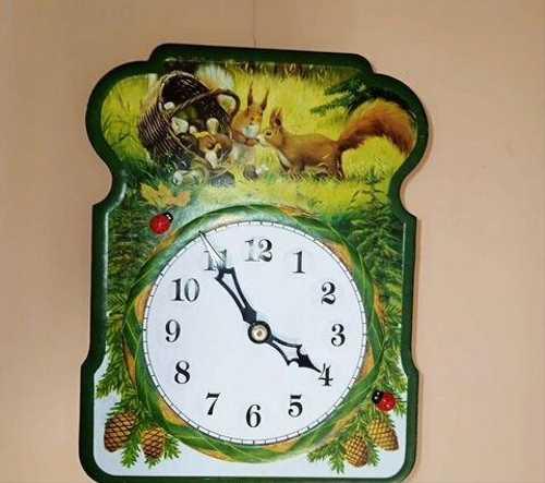 Часы с какушкой и боем "Дивный лес"