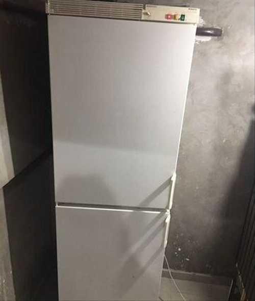 Холодильник rosenlew финский