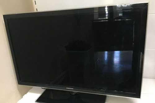 Телевизор Samsung UE37D5000PW (Т)