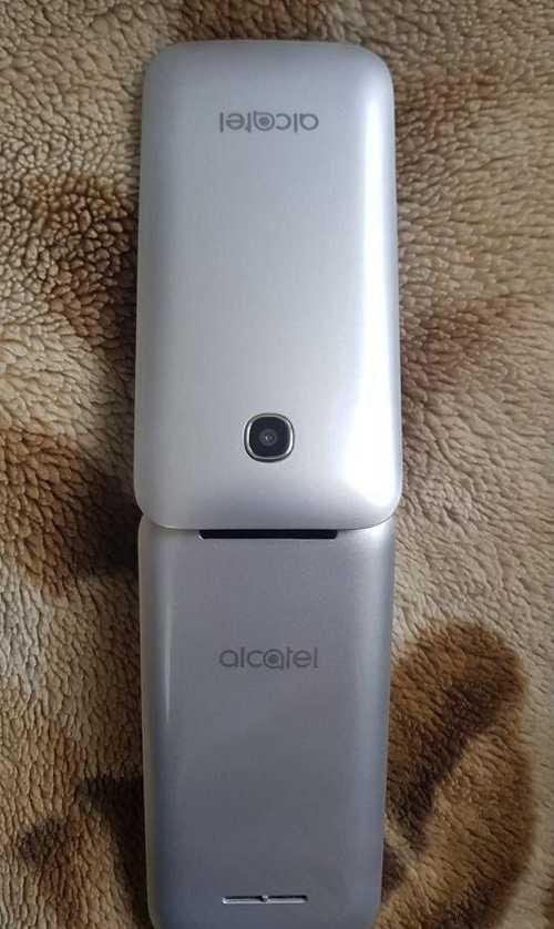 Alcatel 2051D Metal Silver c картой памяти на 4гб