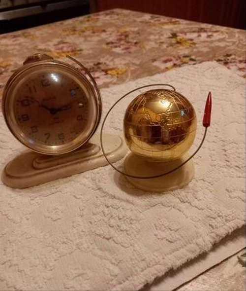 Сувенирный набор Часы и Земной шар 12 апреля 1961