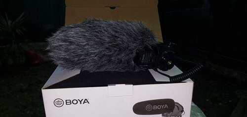 Boya BY-BM3030 + два пальчиковых аккумулятора Sony