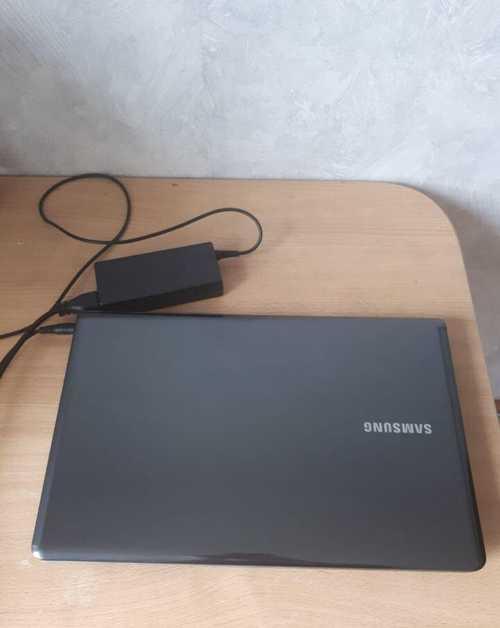 15.6" Ноутбук Samsung NP355V5C-S0DRU