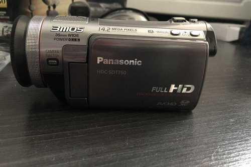 Видеокамера Panasonic с функцией 3D