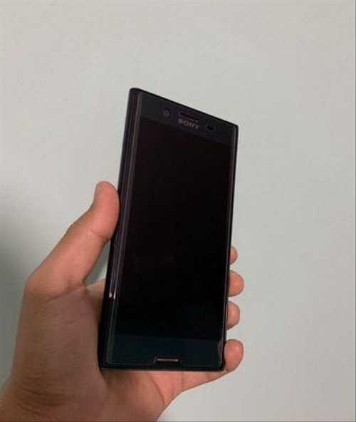 Телефон Sony Xperia XZ premium