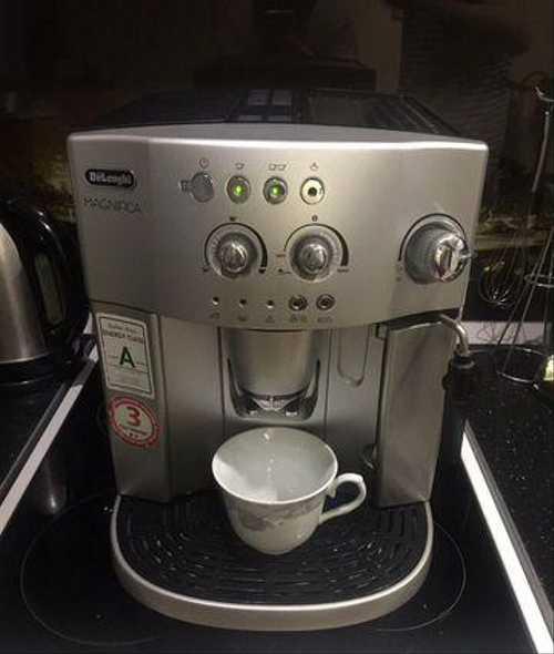 Кофемашина De'Longhi Magnifica esam 4200