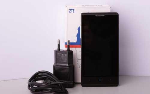 Телефон ZTE V815W Black