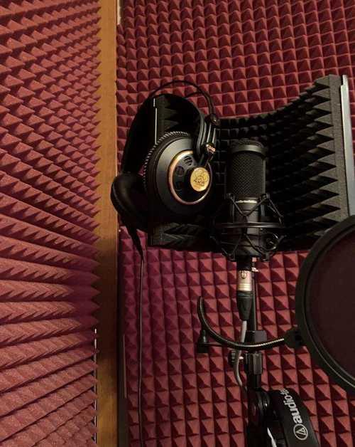 AKG K240 studio