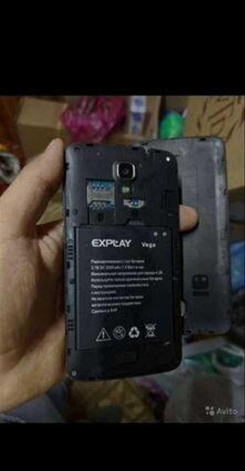 Телефон Explay vega и кнопочный Samsung
