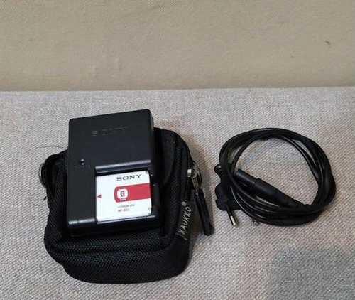Аккумулятор зарядка и сумка от фотоаппарата sony G