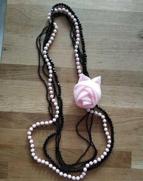 Бусы многорядные с розочкой