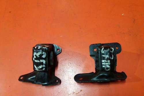 Подушки двигателя jeep Cherokee KJ